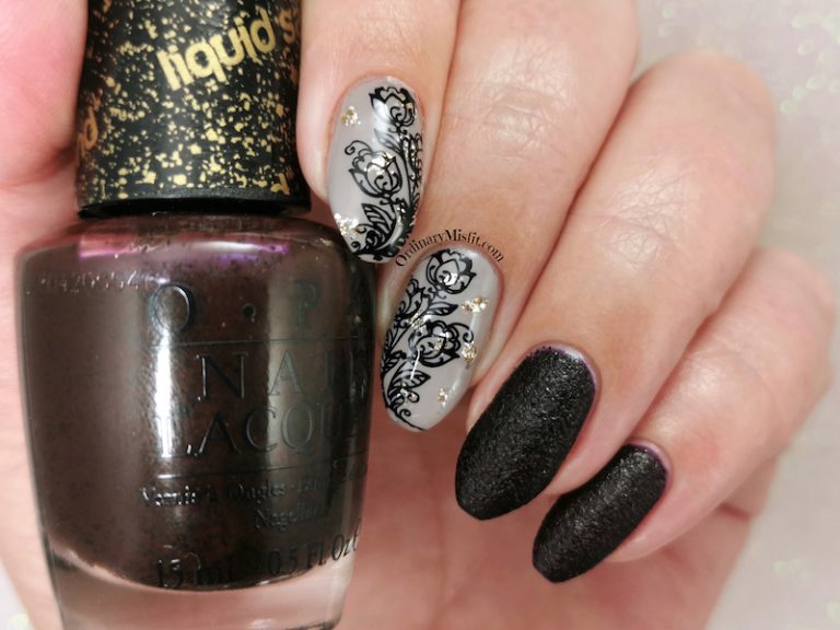 Gold fleck flower nail art | OrdinaryMisfit